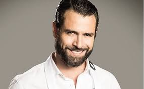 RAFAEL NOVOA EL GALAN DE MUCHAS NOVELAS REGRESA CON «LAS 40» EN RCN TV.